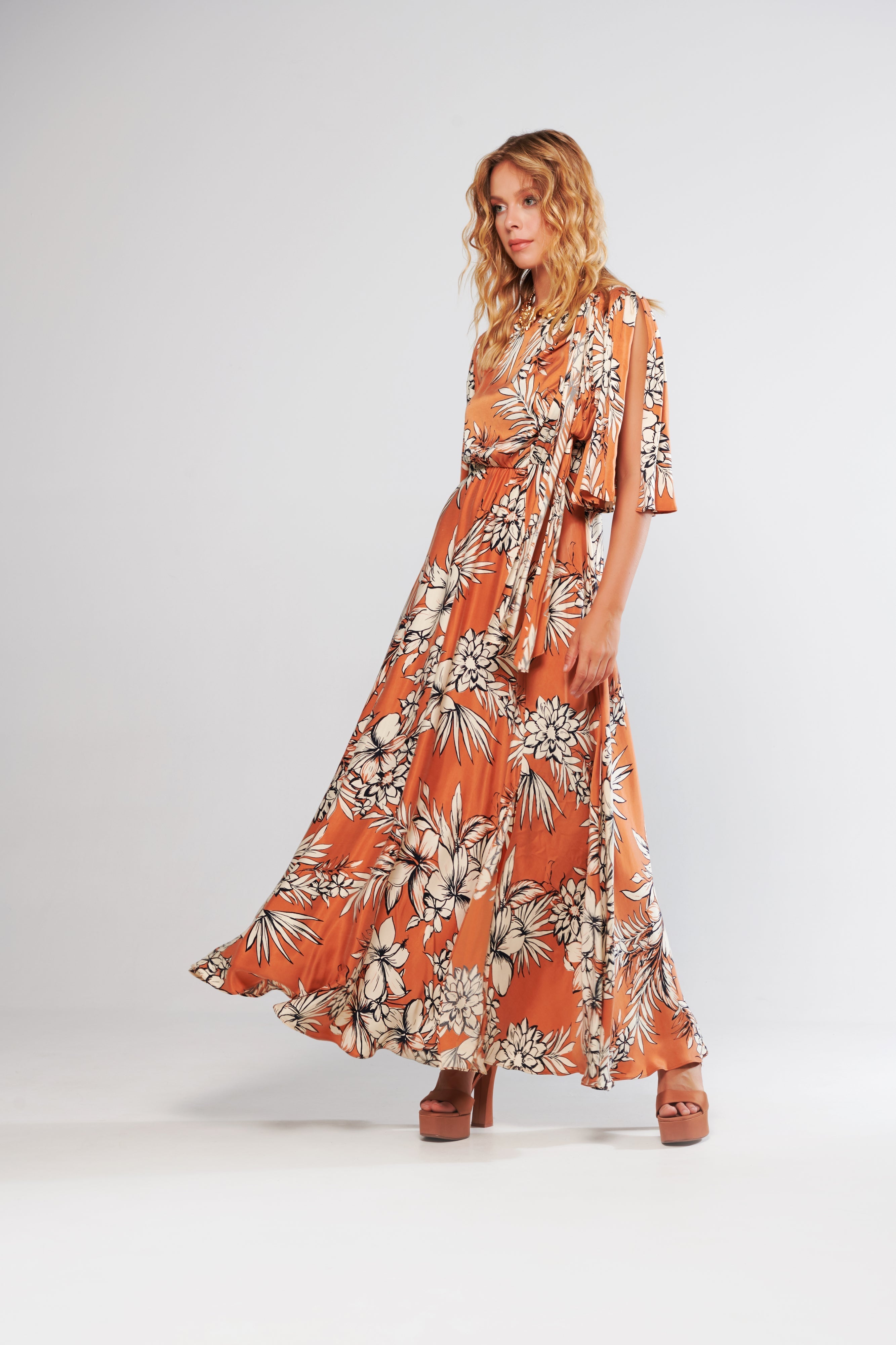Que Prive 11379 Dress – Nigel Rayment Boutique