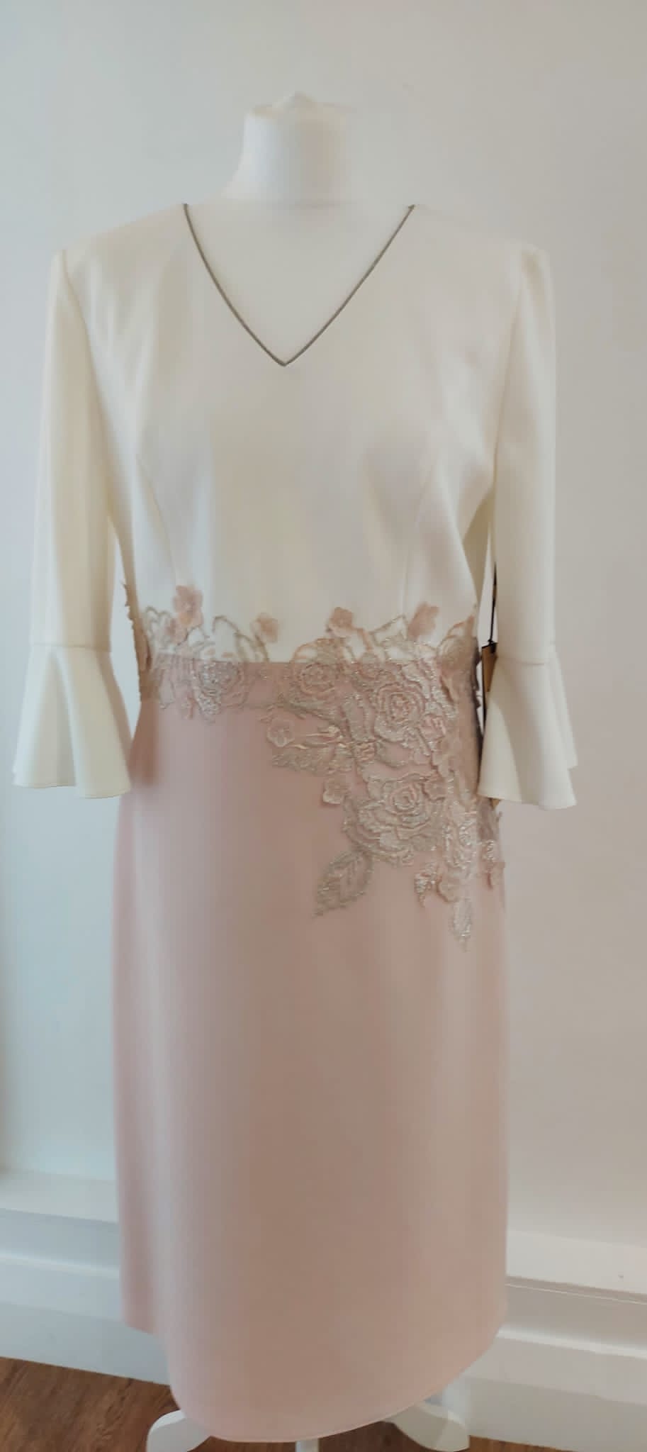 Linea Raffaelli Set 299 – Nigel Rayment Boutique